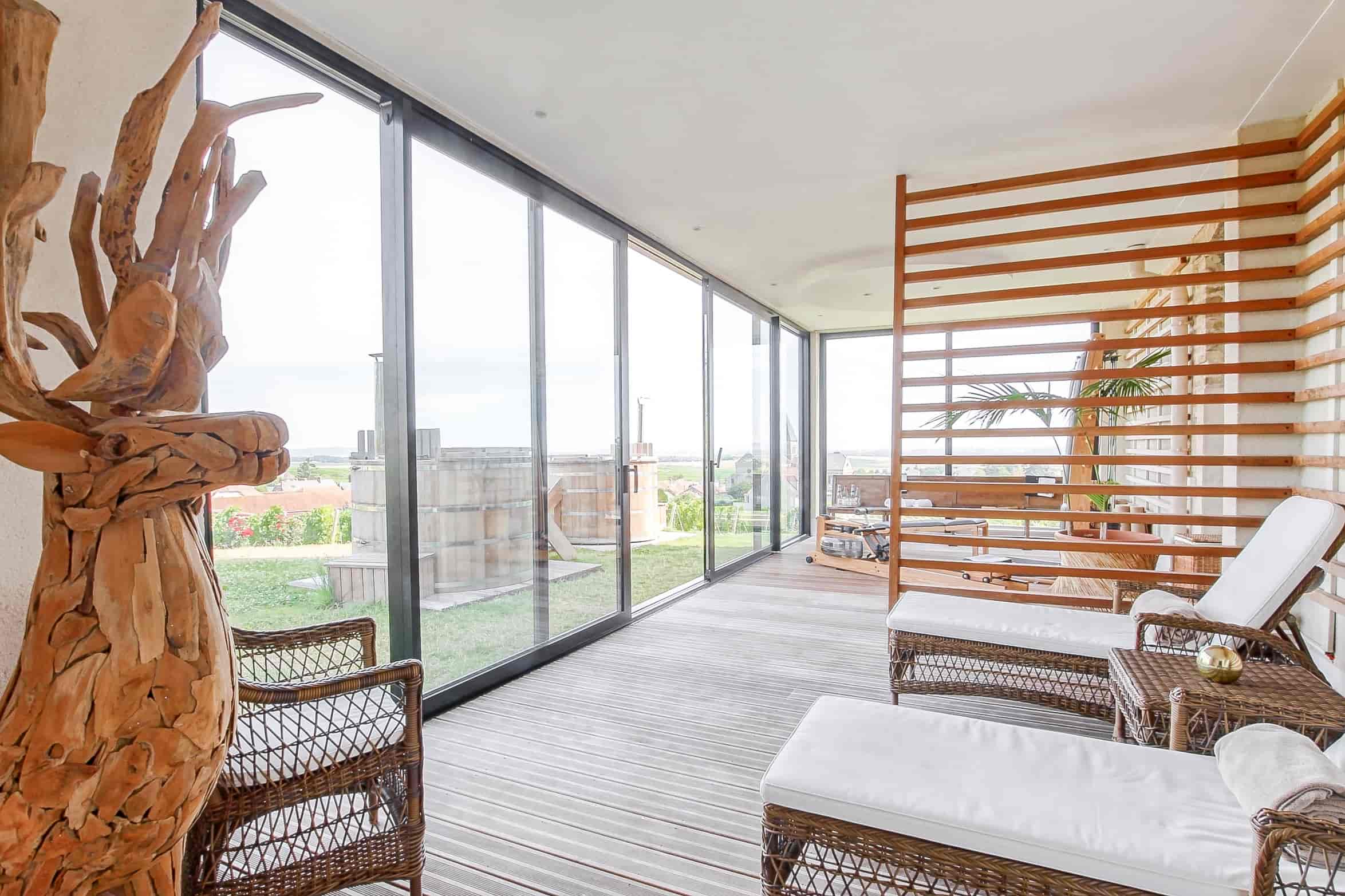 Chateau de Sacy - Hotel & Restaurant in Reims - France