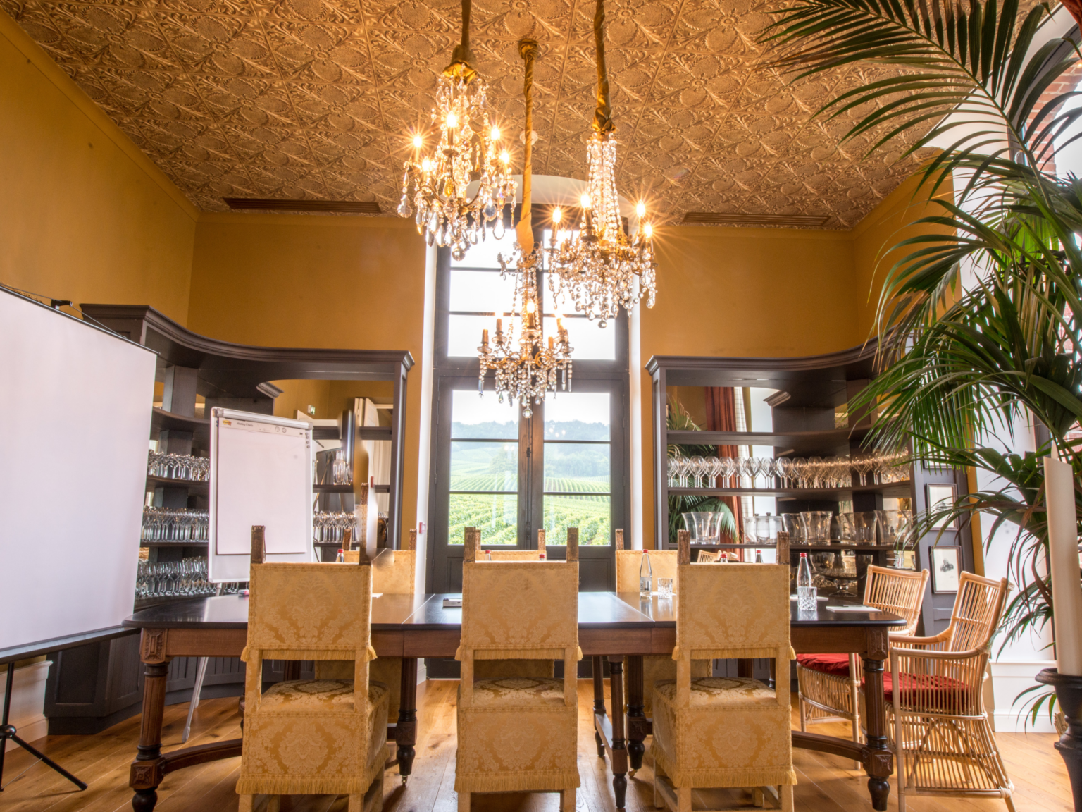 Chateau de Sacy - Hotel & Restaurant in Reims - France